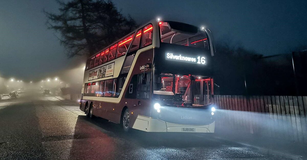 Simplify your festive travel with Lothian! - Lothian Buses